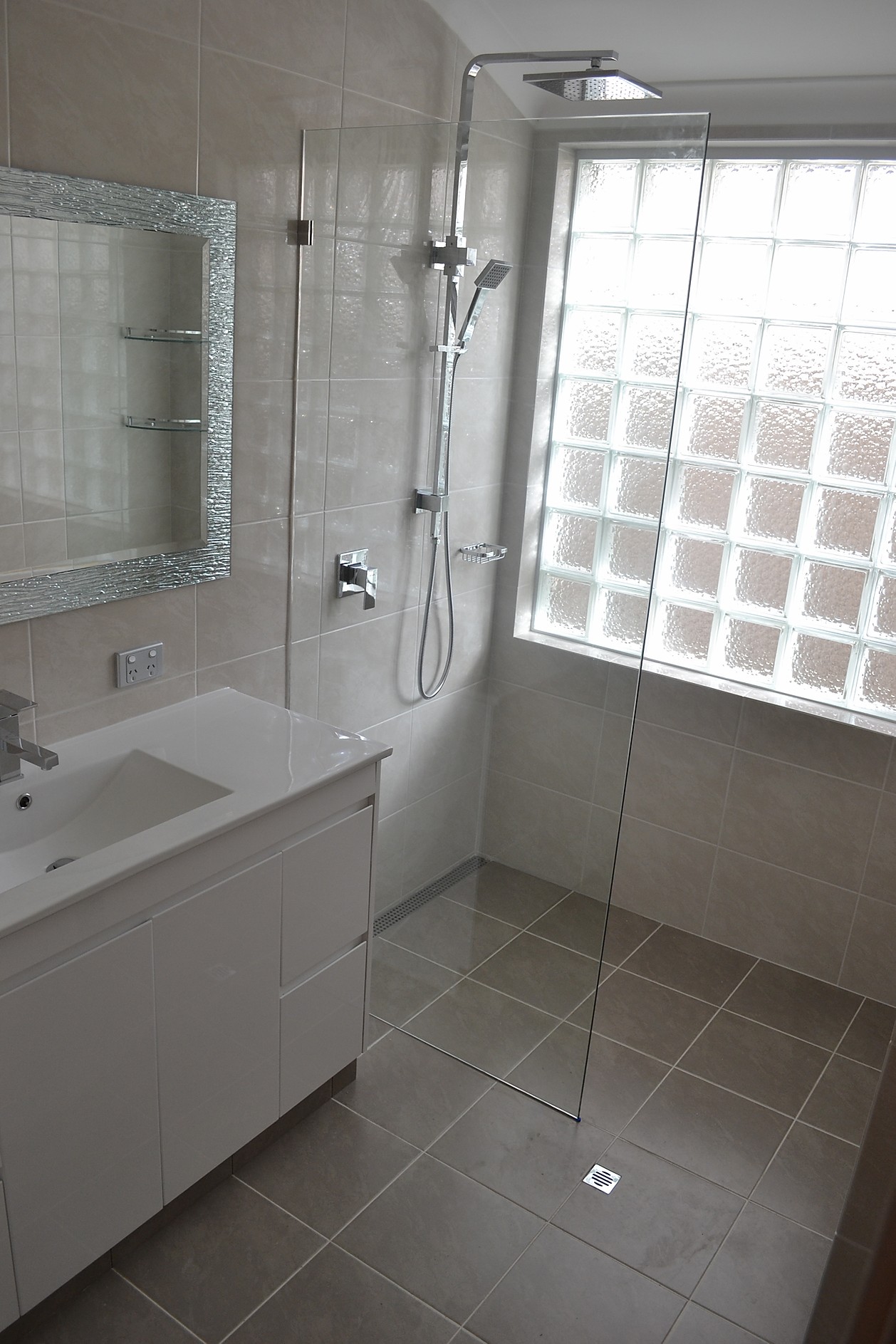 Pros and Cons - Window In The Shower - On The Ball Bathrooms